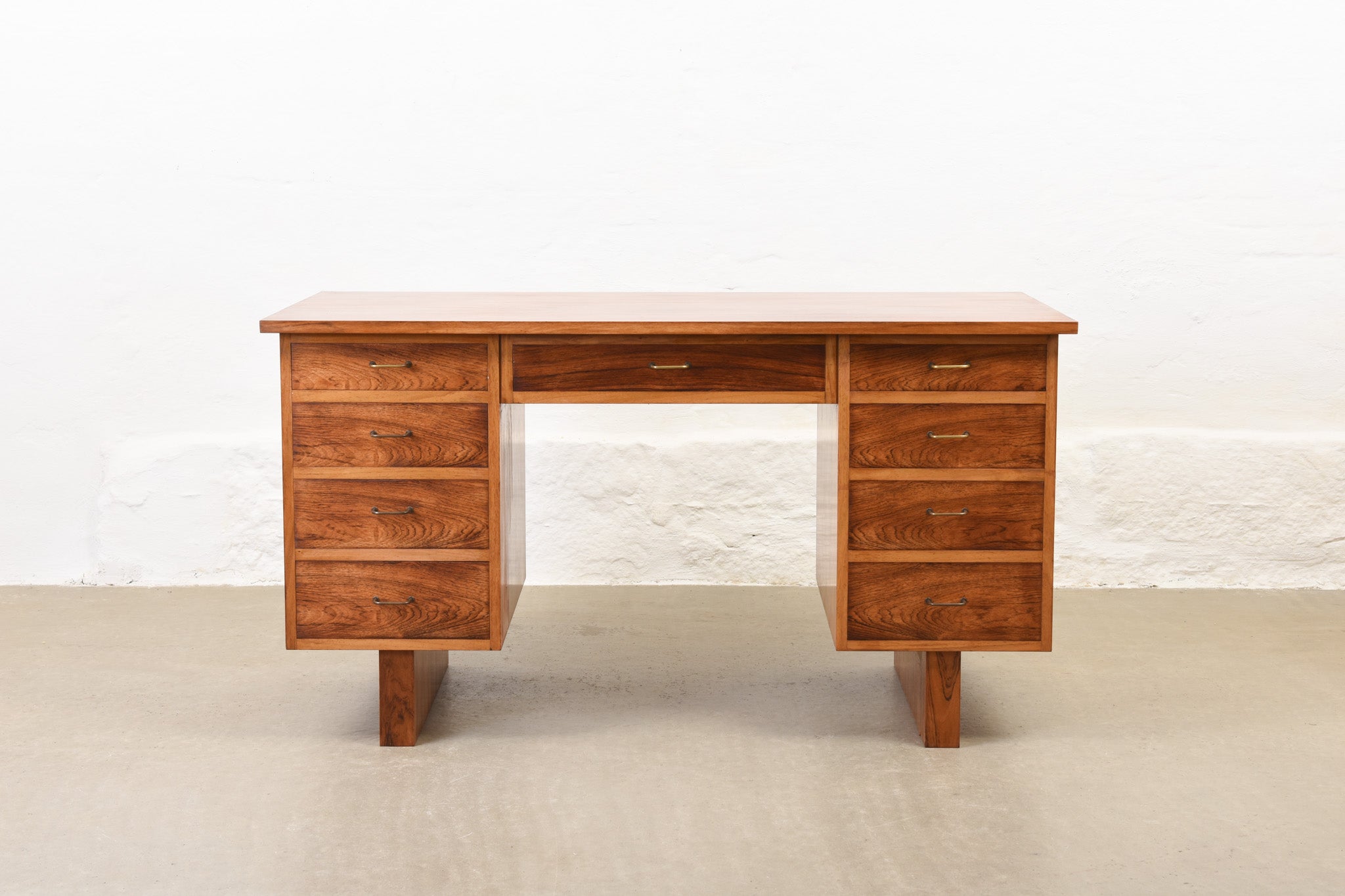 1970s twin pedestal desk in rosewood – CHASE & SORENSEN