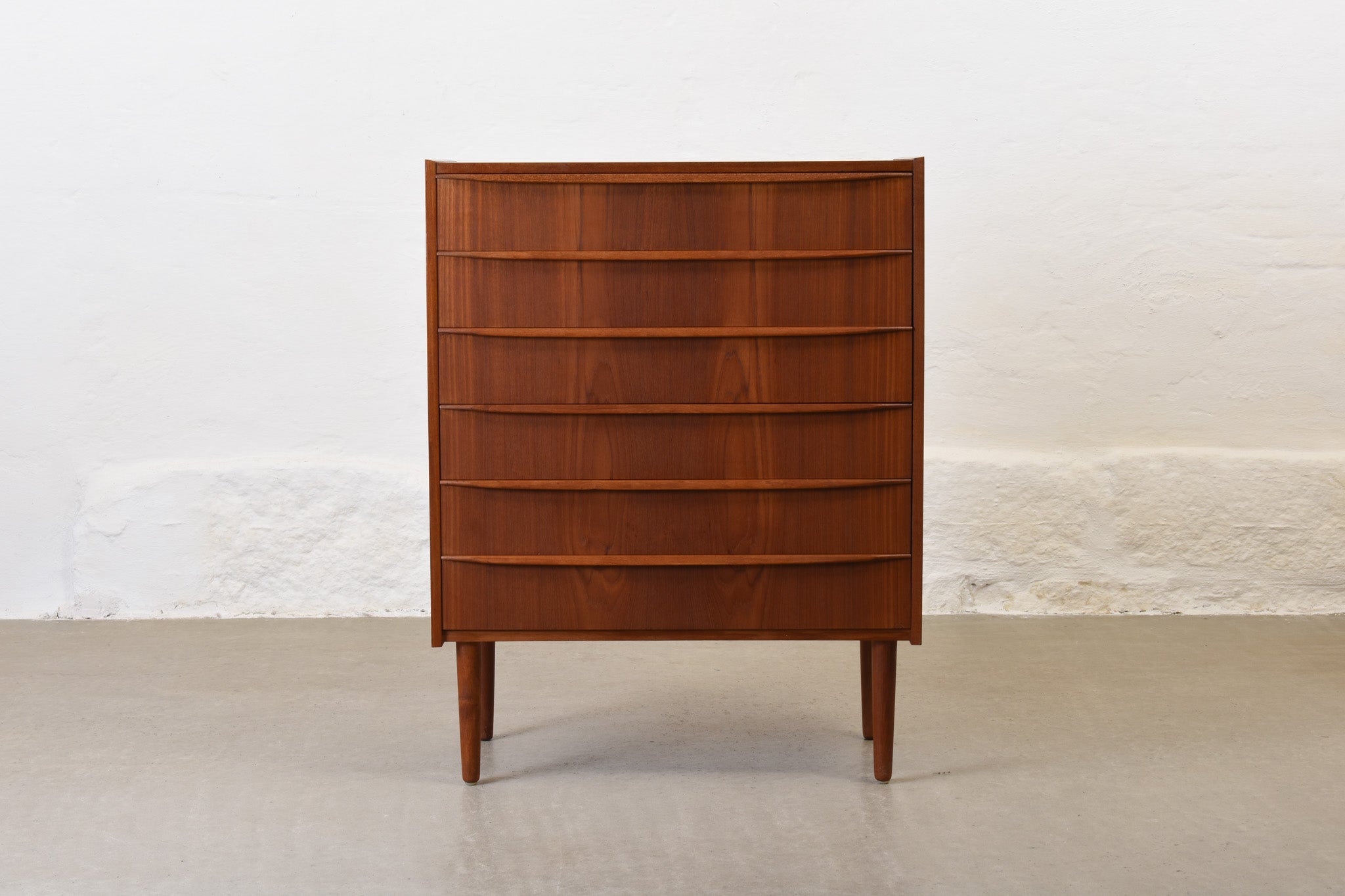 1960s teak chest with lipped handles – CHASE & SORENSEN