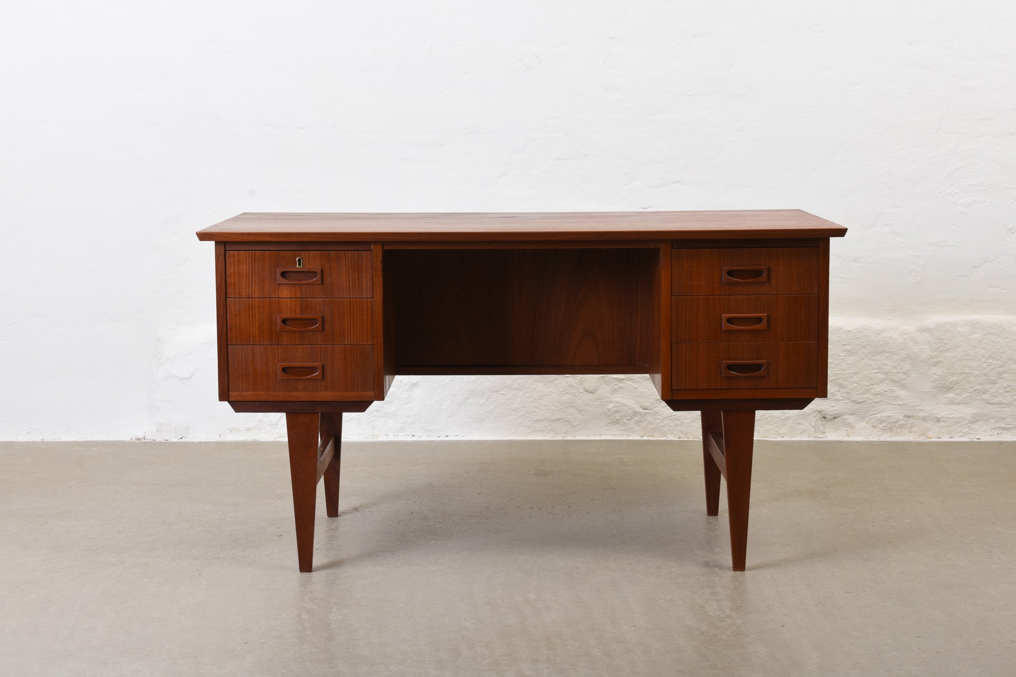 1960s twin pedestal desk in teak – CHASE & SORENSEN