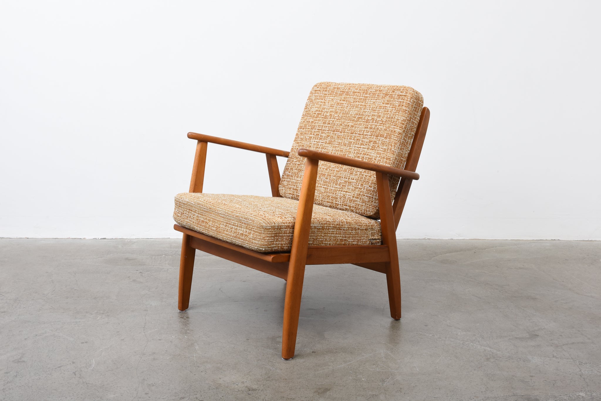 1950s Danish beech lounger – CHASE & SORENSEN