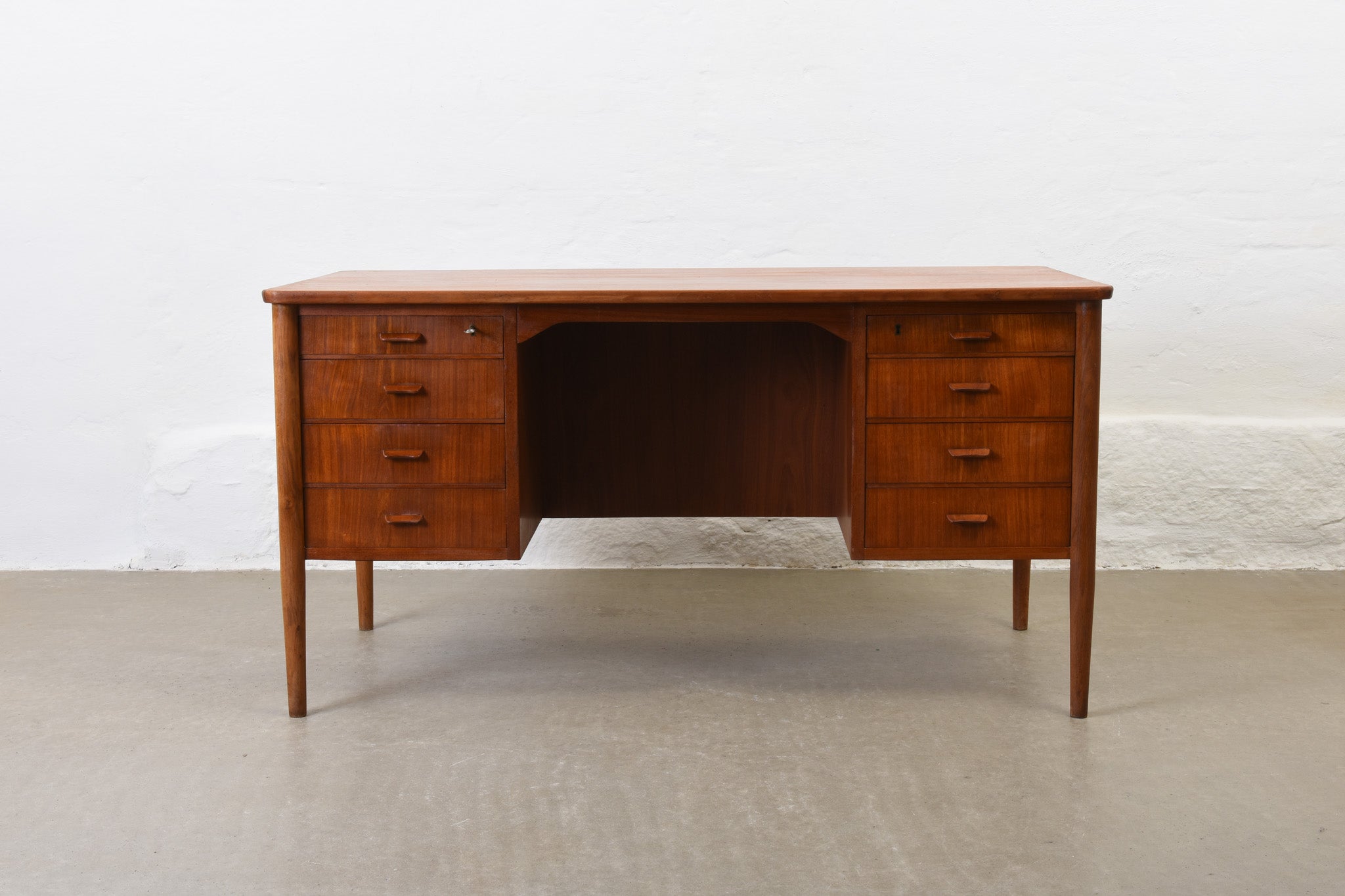 1950s twin pedestal desk in teak – CHASE & SORENSEN