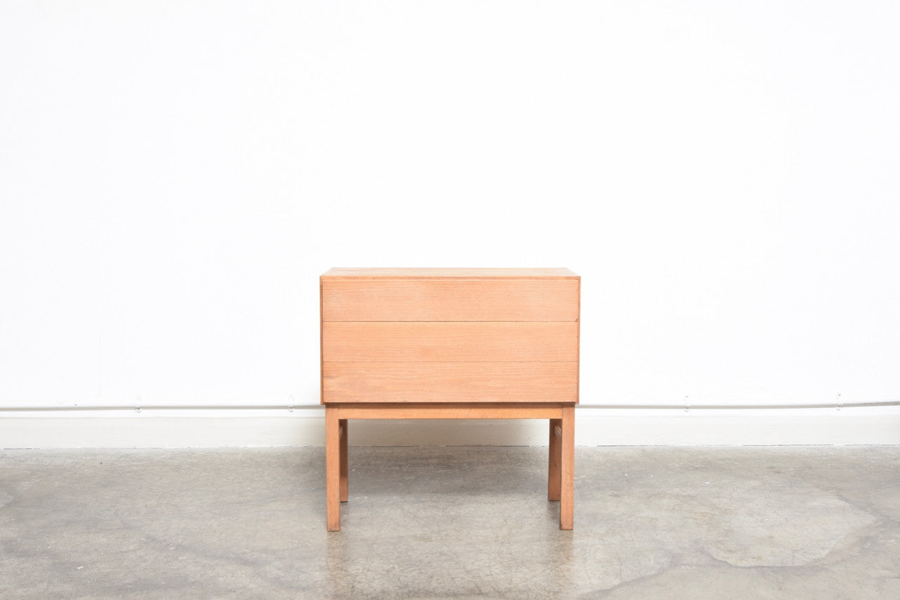 Low oak chest – CHASE & SORENSEN