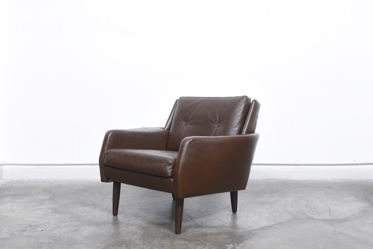 Low back leather lounge chair – CHASE & SORENSEN