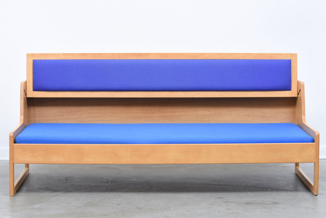 Vintage daybed in beech + wool – CHASE & SORENSEN