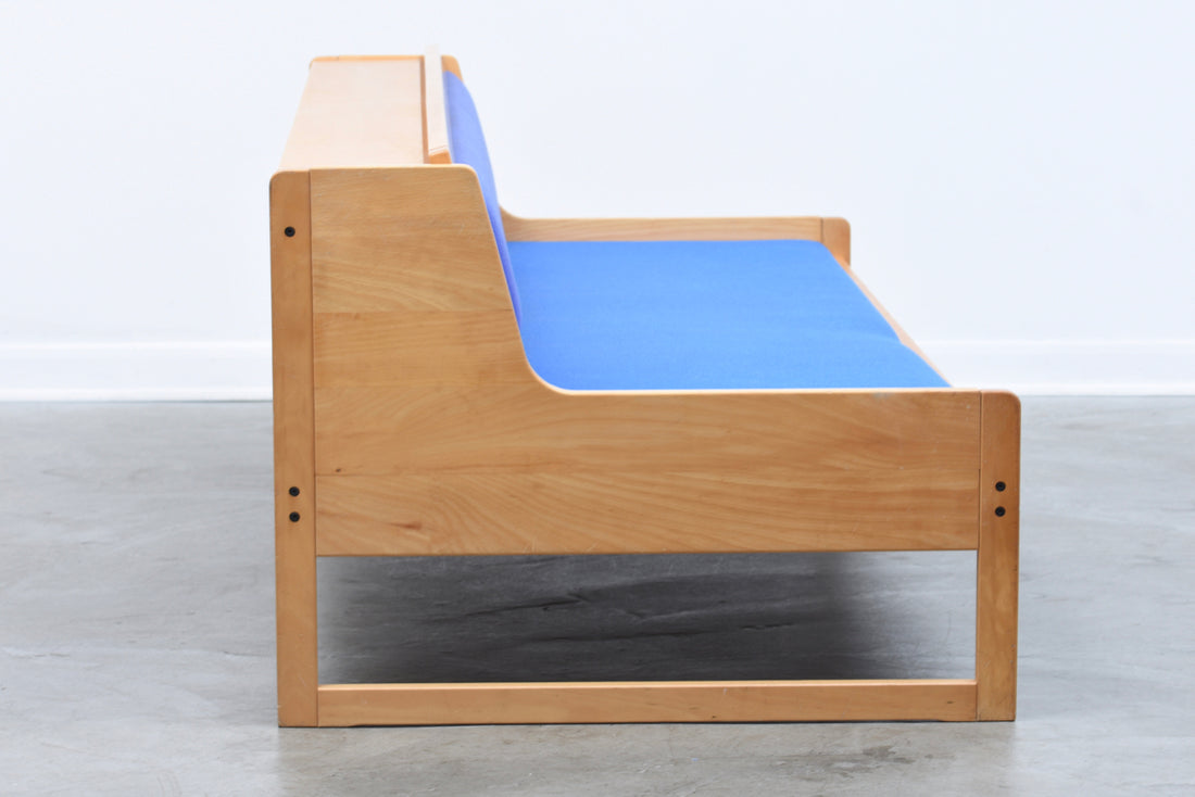 Vintage daybed in beech + wool – CHASE & SORENSEN