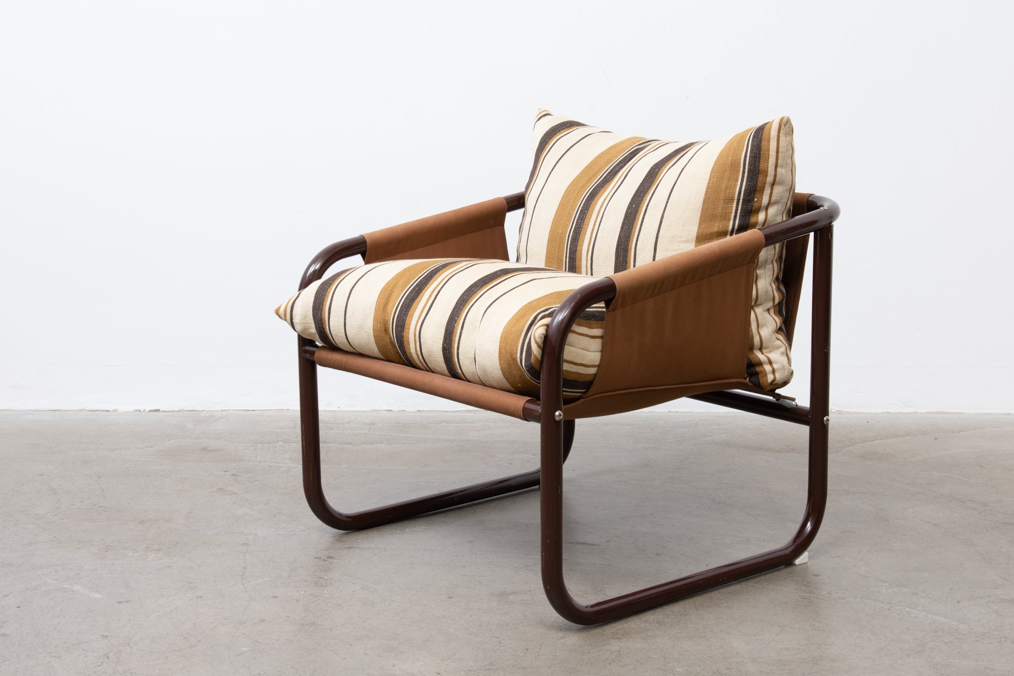 1980s metal sling chair – CHASE & SORENSEN